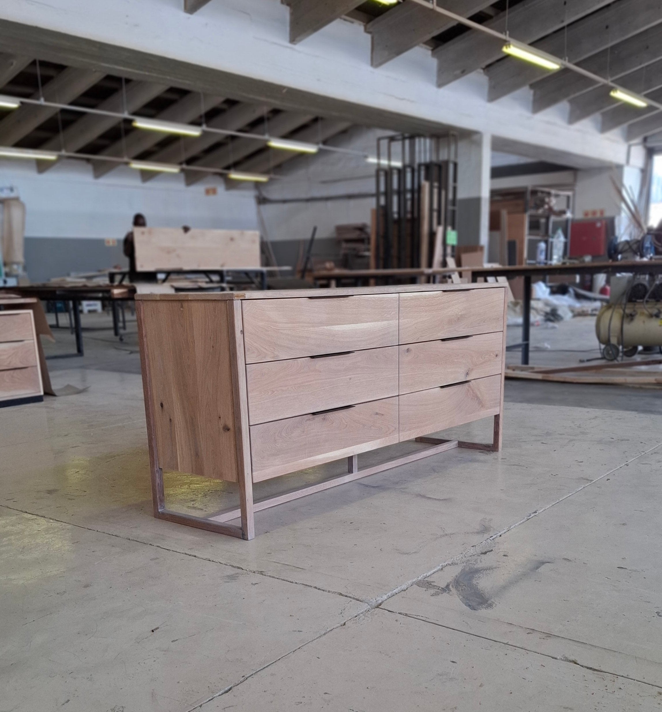 Solar Chest – Bark & Steel