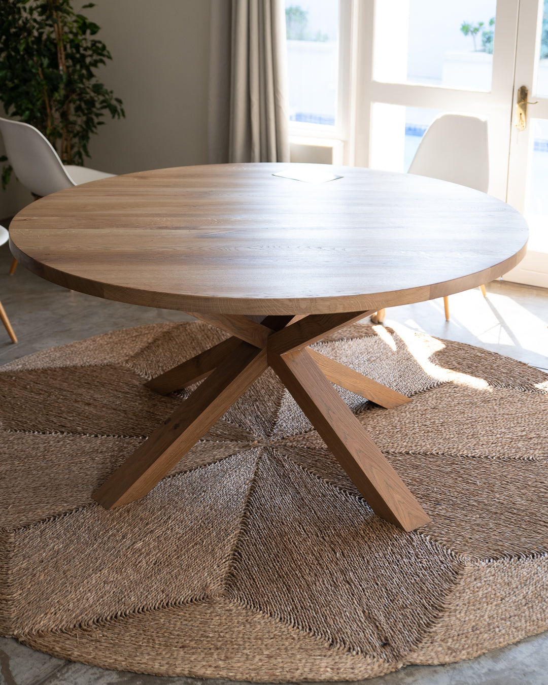 Nelia Round Dining Table – Bark & Steel