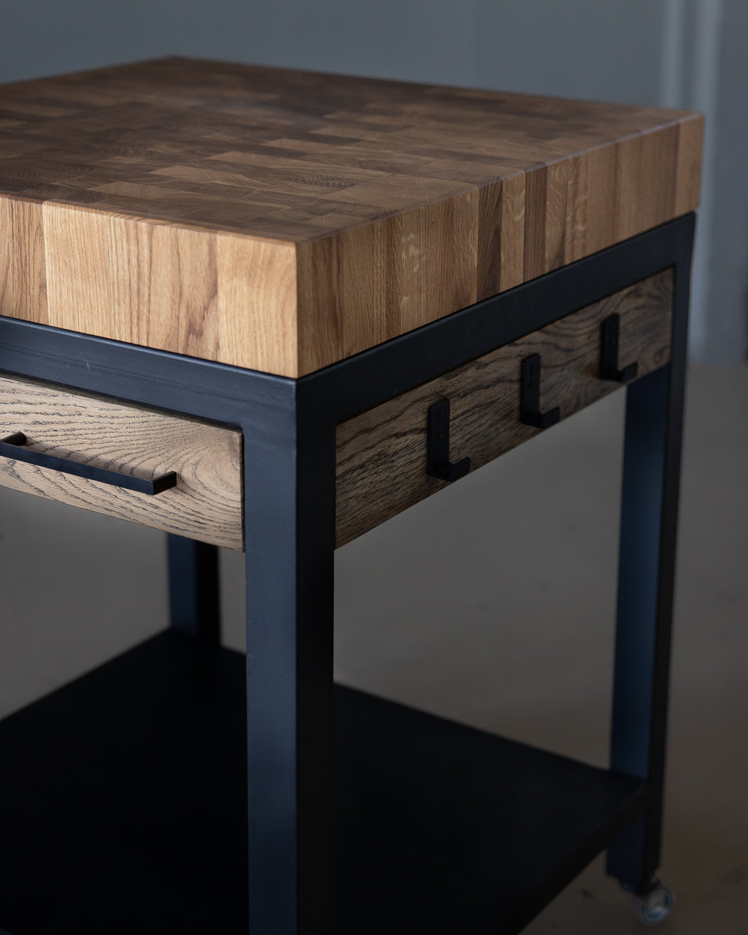 Bark & Steel Braai Trolley